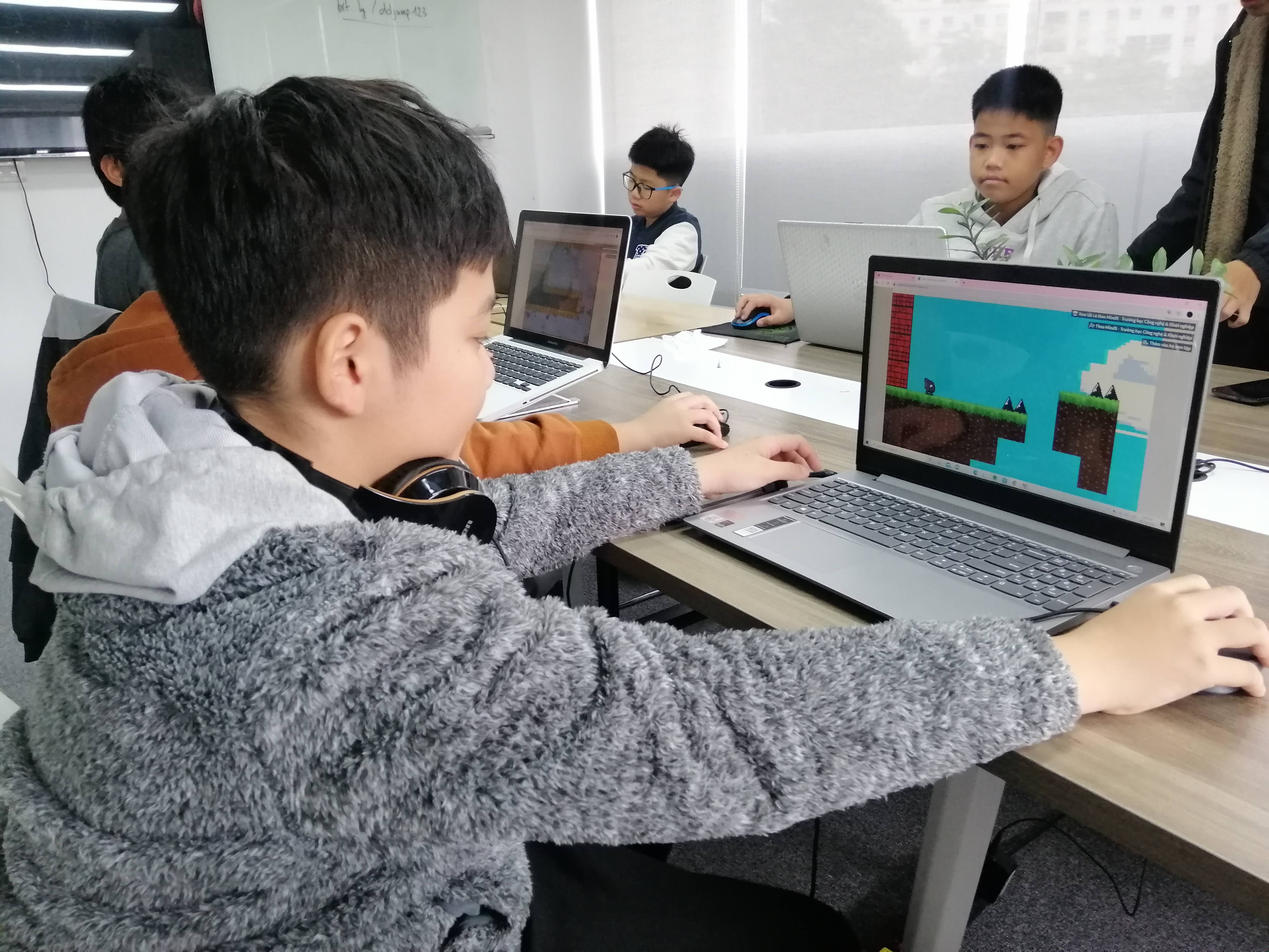 4 lý do bạn nên chọn lớp dạy code MindX cho trẻ - MindX blog