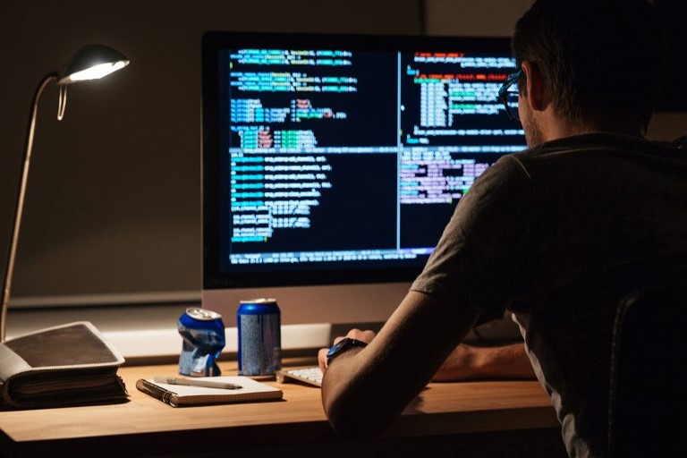 Chuyển ngành lập trình viên: Những khó khăn cần vượt qua - MindX blog