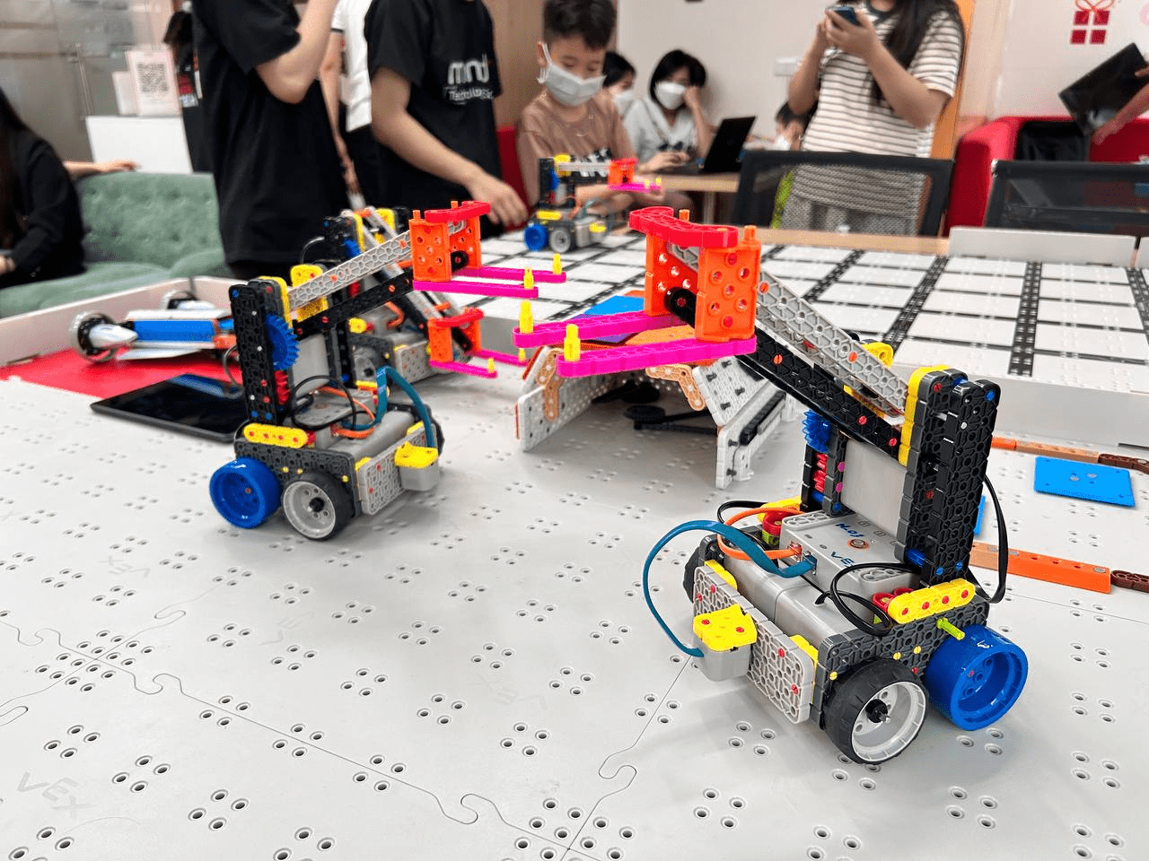 Khai giảng Khóa học Lập trình Robotics tháng 5 - MindX blog