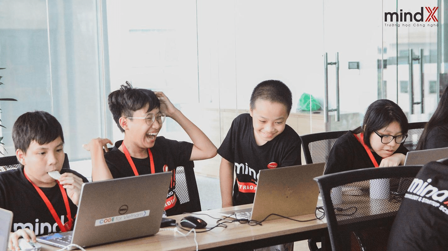 Khóa học hè cho trẻ em 2023: STEAM X Art, Robotics & Coding - MindX blog